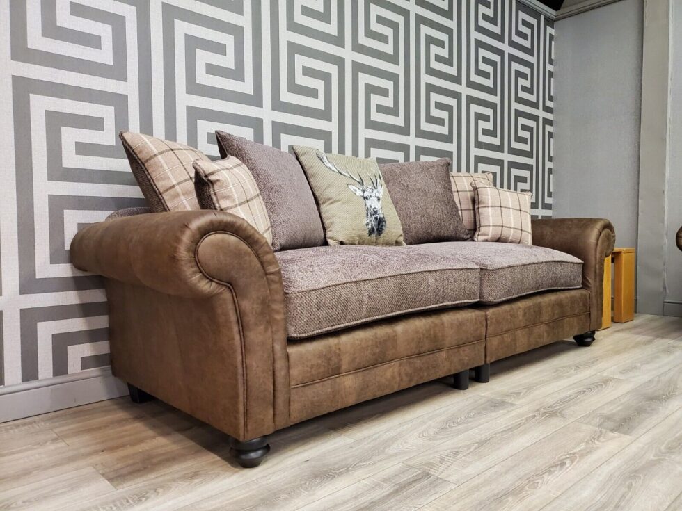 HUNTINGDON STAG STYLED 4 SEATER SPLIT SOFA & 3 SEATER SOFA IN SCATTER ...